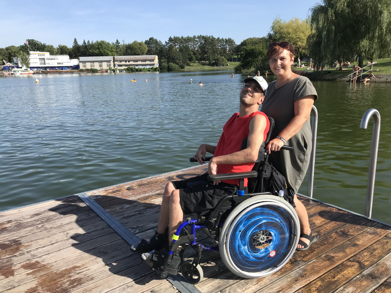 Míša s maminkou potřebují nové auto (s nájezdovou rampou pro vozíčkáře ...