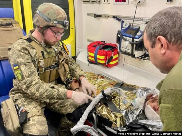 PFVMH MedEvac - Emergency Life-Base Defibrillator/Ventilator | Donio
